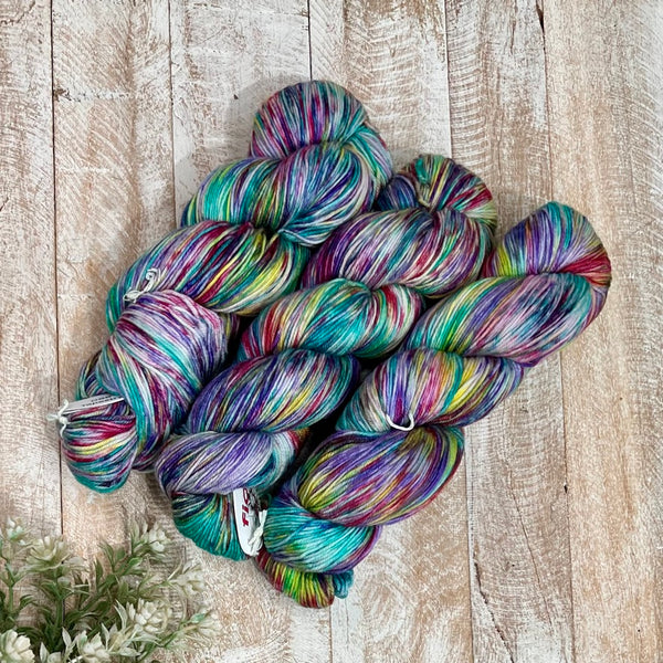 Fiori Sock Hand Dyed – Yarn Me Calm